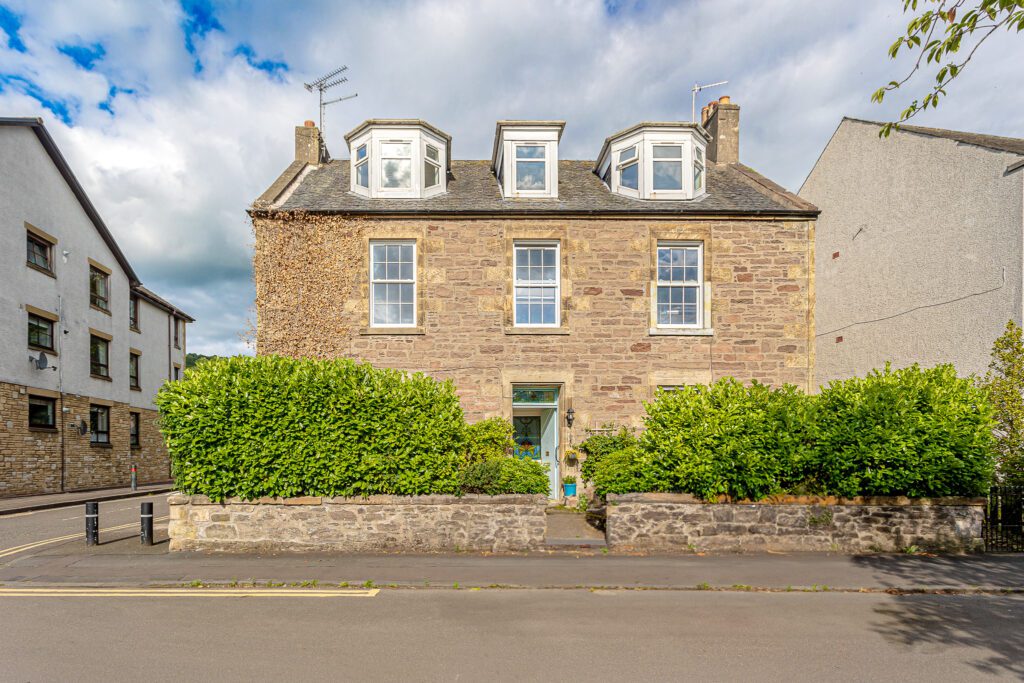 17a Allanvale Road, Bridge of Allan, FK9 - Halliday Homes