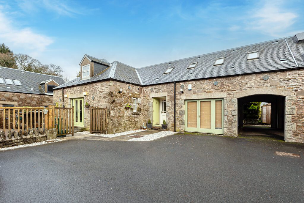 Kippenross Home Farm, Dunblane, FK15 - Halliday Homes