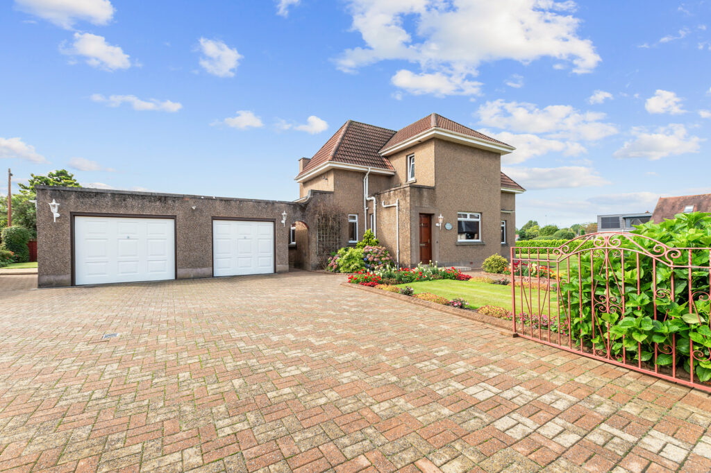 Stanley Drive, Bridge of Allan, FK9 - Halliday Homes