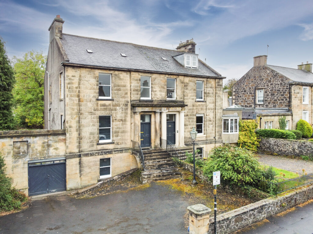 Allan Park, Stirling, FK8 - Halliday Homes