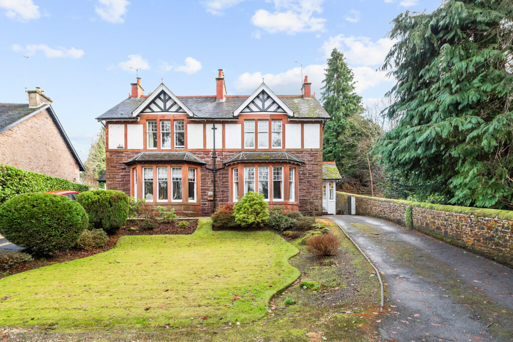 Parkgrove, Perth Road, Dunblane, FK15 - Halliday Homes