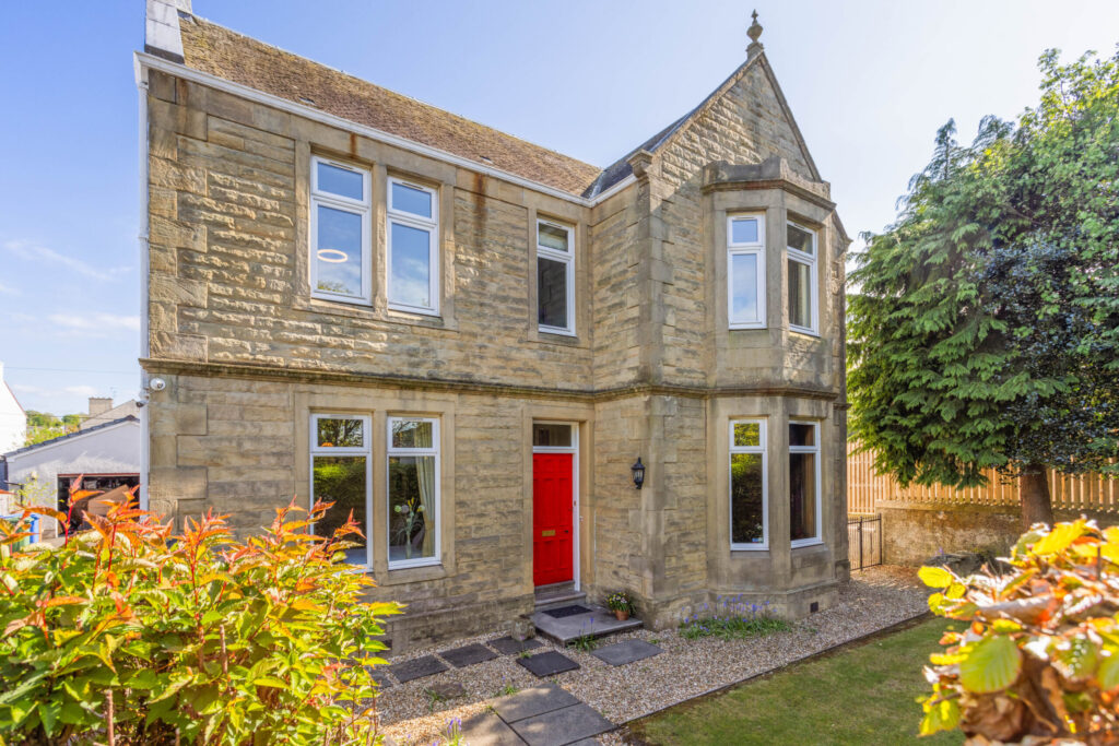 Glenview, Mains Road, Linlithgow, EH49 - Halliday Homes
