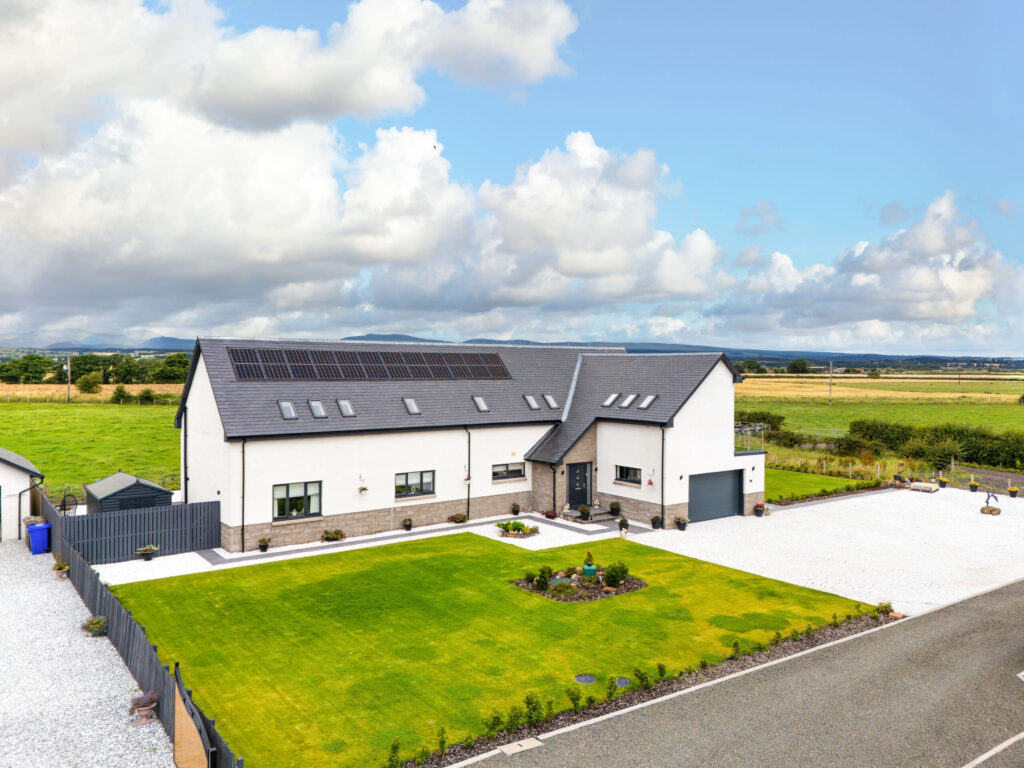 Hazyview, Greenfoot Farm, Kippen, FK8 - Halliday Homes
